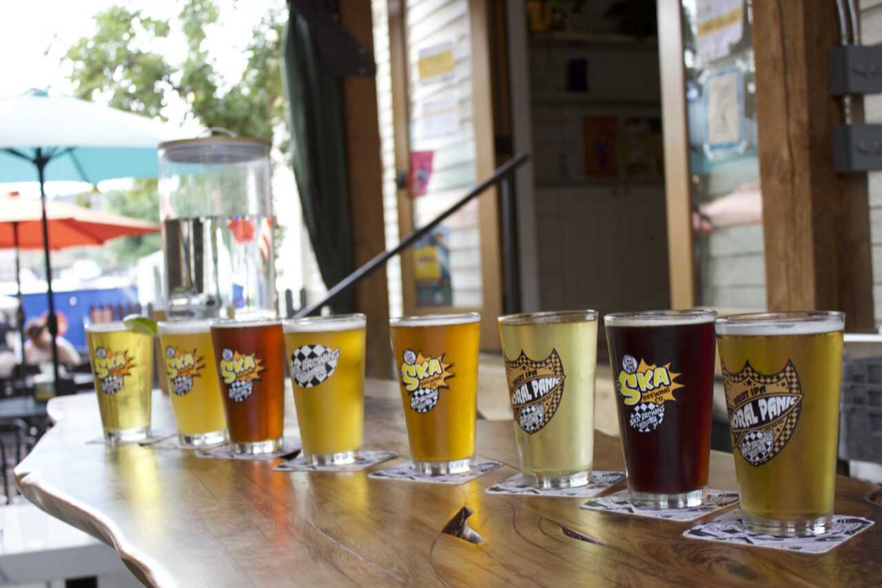 Lola’s Bar Durango, CO | Cocktails and Local Beers Durango